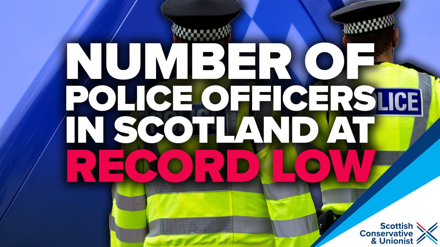 Number of police officers in Scotland falls to a record low